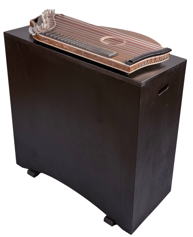 Bei Mürnseer entstehen einzigartige Zither Modelle